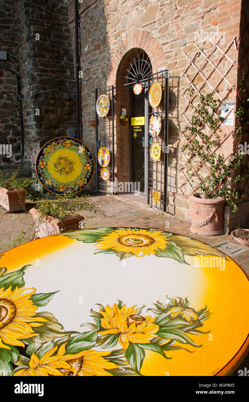 Europe, Italy, Umbria, Deruta, ceramics Stock Photo - Alamy