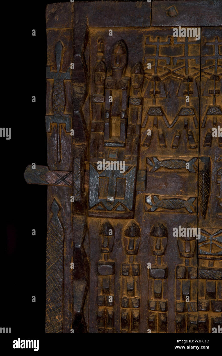 Africa, Mali, tribal art, Dogon wood carved window Stock Photo - Alamy