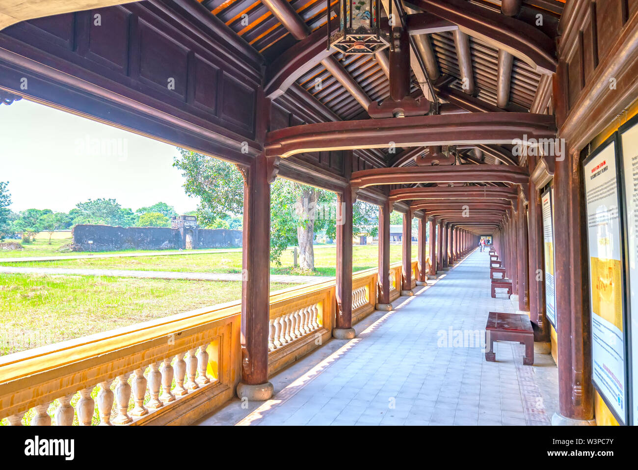 Amazing wooden hallway in the imperial Forbidden Citadel. The place ...