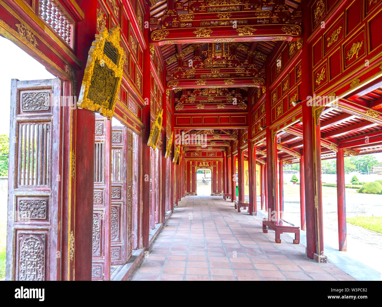 Amazing wooden hallway in the imperial Forbidden Citadel. The place ...