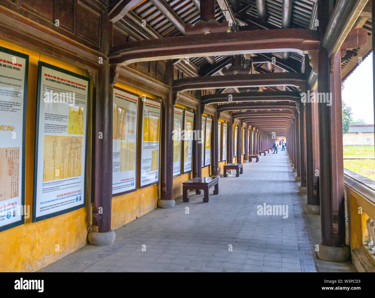 Amazing wooden hallway in the imperial Forbidden Citadel. The place ...