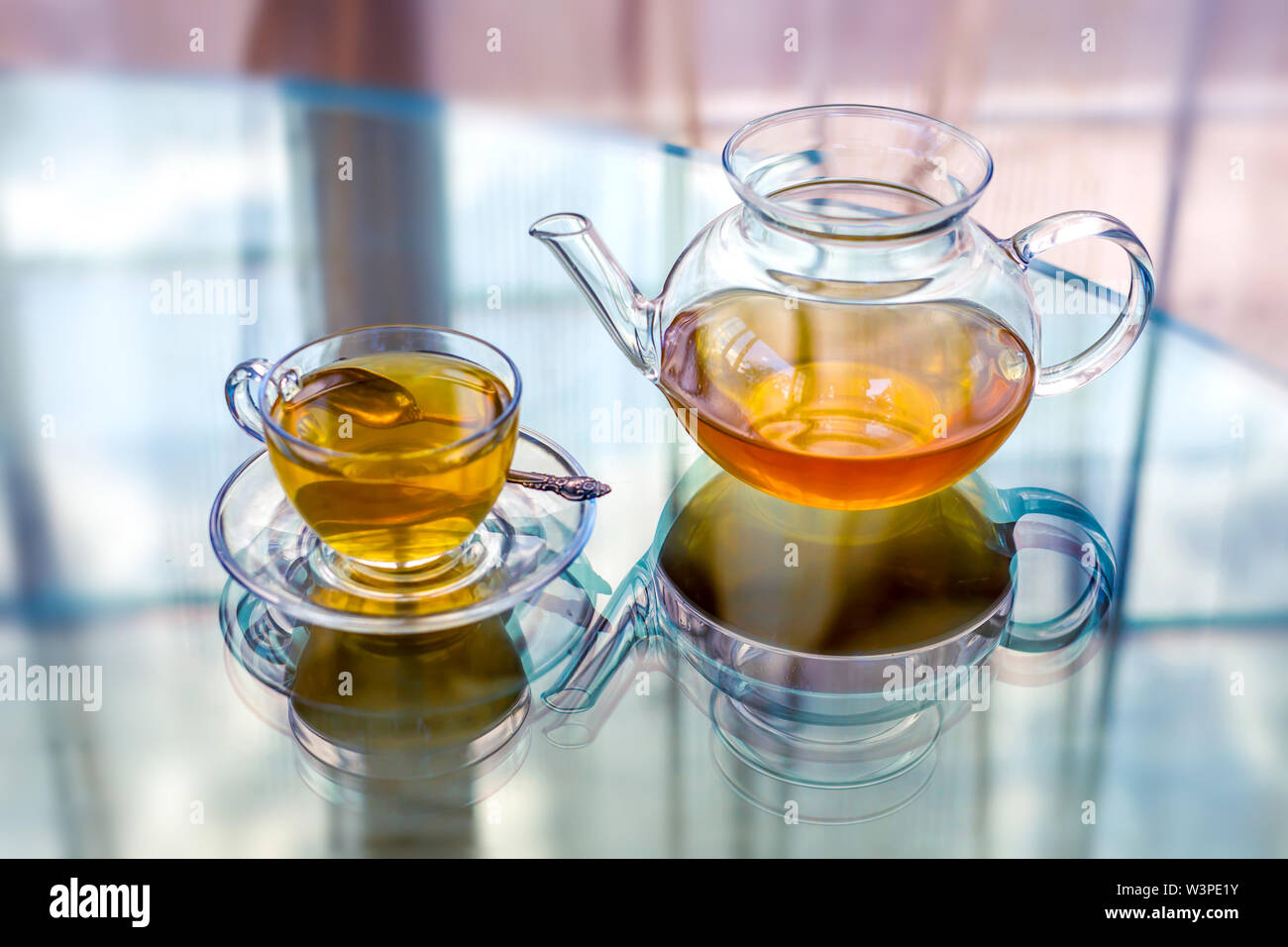 Transparent tea pots hi-res stock photography and images - Alamy
