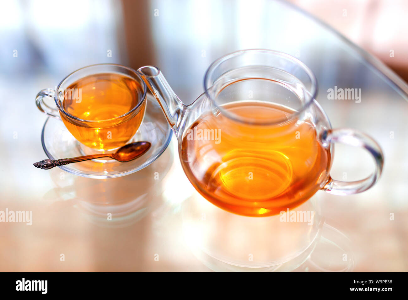 Transparent tea pots hi-res stock photography and images - Alamy