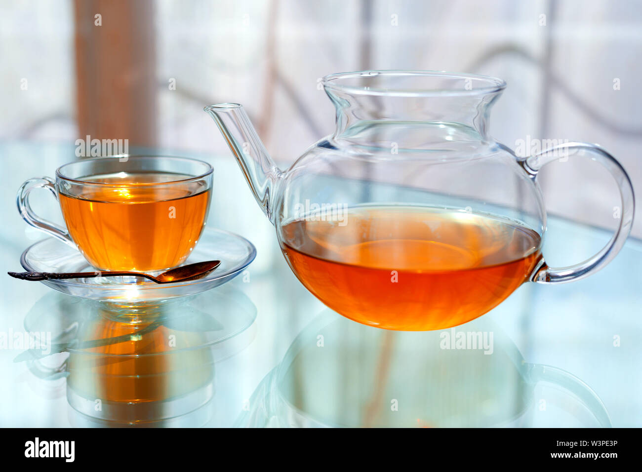 Transparent tea pots hi-res stock photography and images - Alamy
