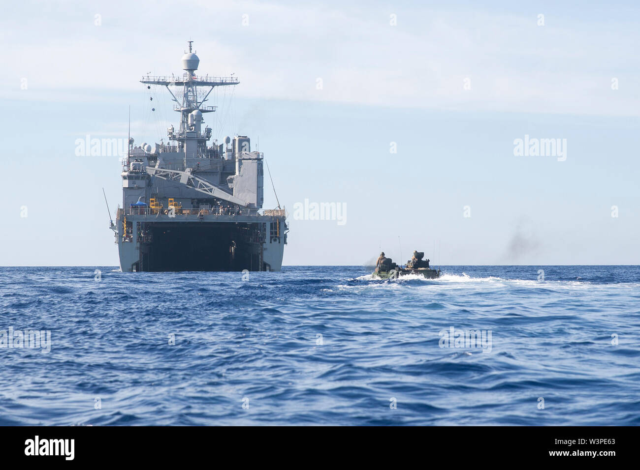Uss germantown lsd 42 hi-res stock photography and images - Alamy