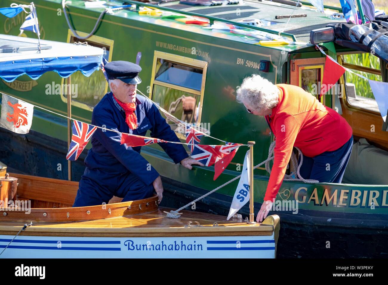 Boats, barges and canoes on Forth and Clyde Canal Stock Photo - Alamy