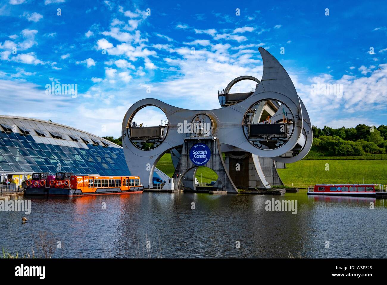 Falkirk wheel scotland hi-res stock photography and images - Alamy