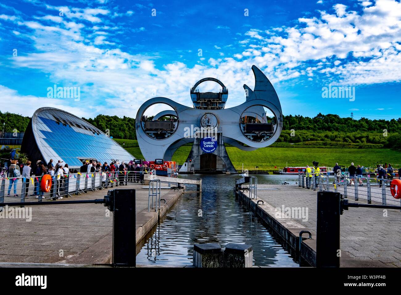 Falkirk wheel scotland hi-res stock photography and images - Alamy