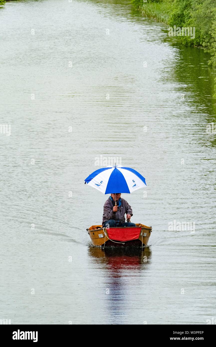 Forth And Clyde Barge High Resolution Stock Photography and Images - Alamy