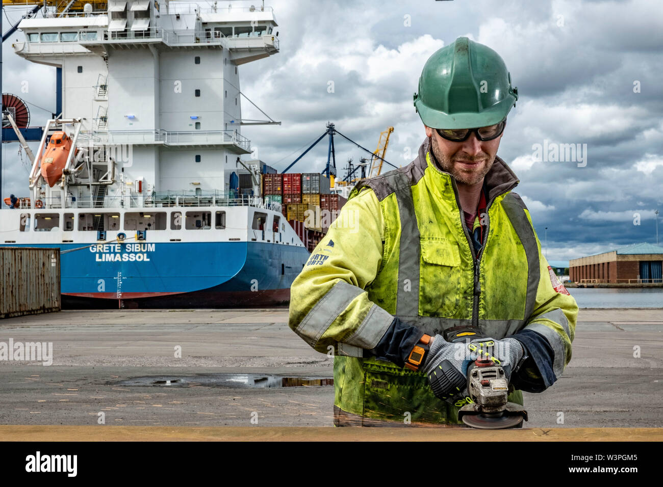 Power tools hi-res stock photography and images - Alamy