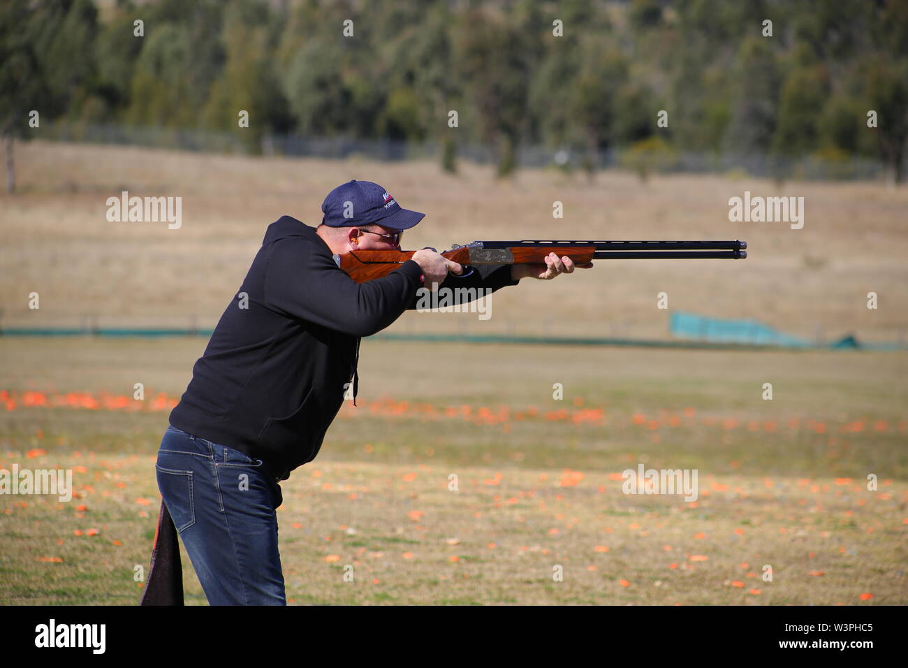 Skeet shooters hi-res stock photography and images - Alamy