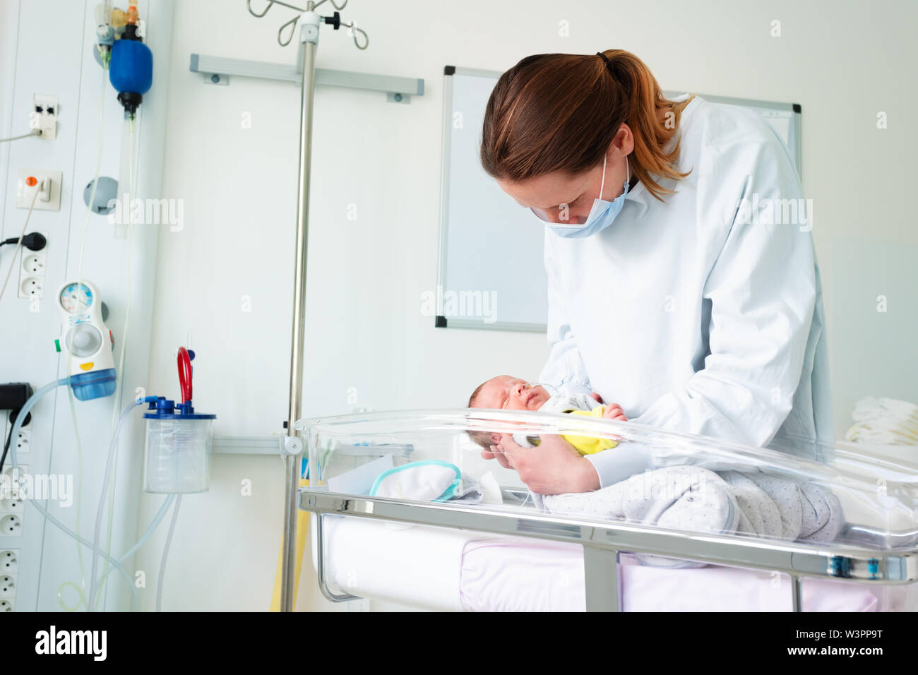 Female care unit hi-res stock photography and images - Alamy