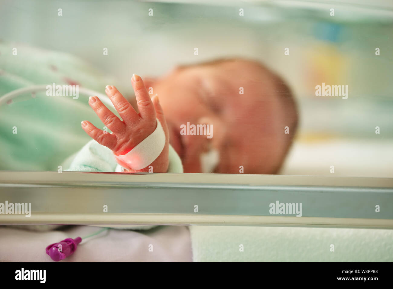 Baby and heart monitor hi-res stock photography and images - Alamy