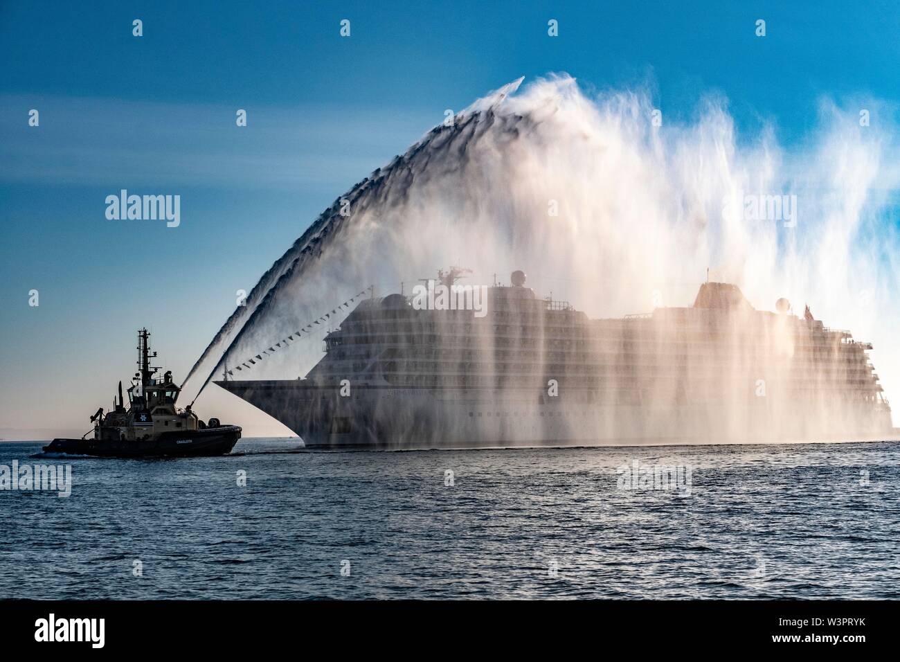 Viking Jupiter being welcomed to Scotland with a water cannon salute ...