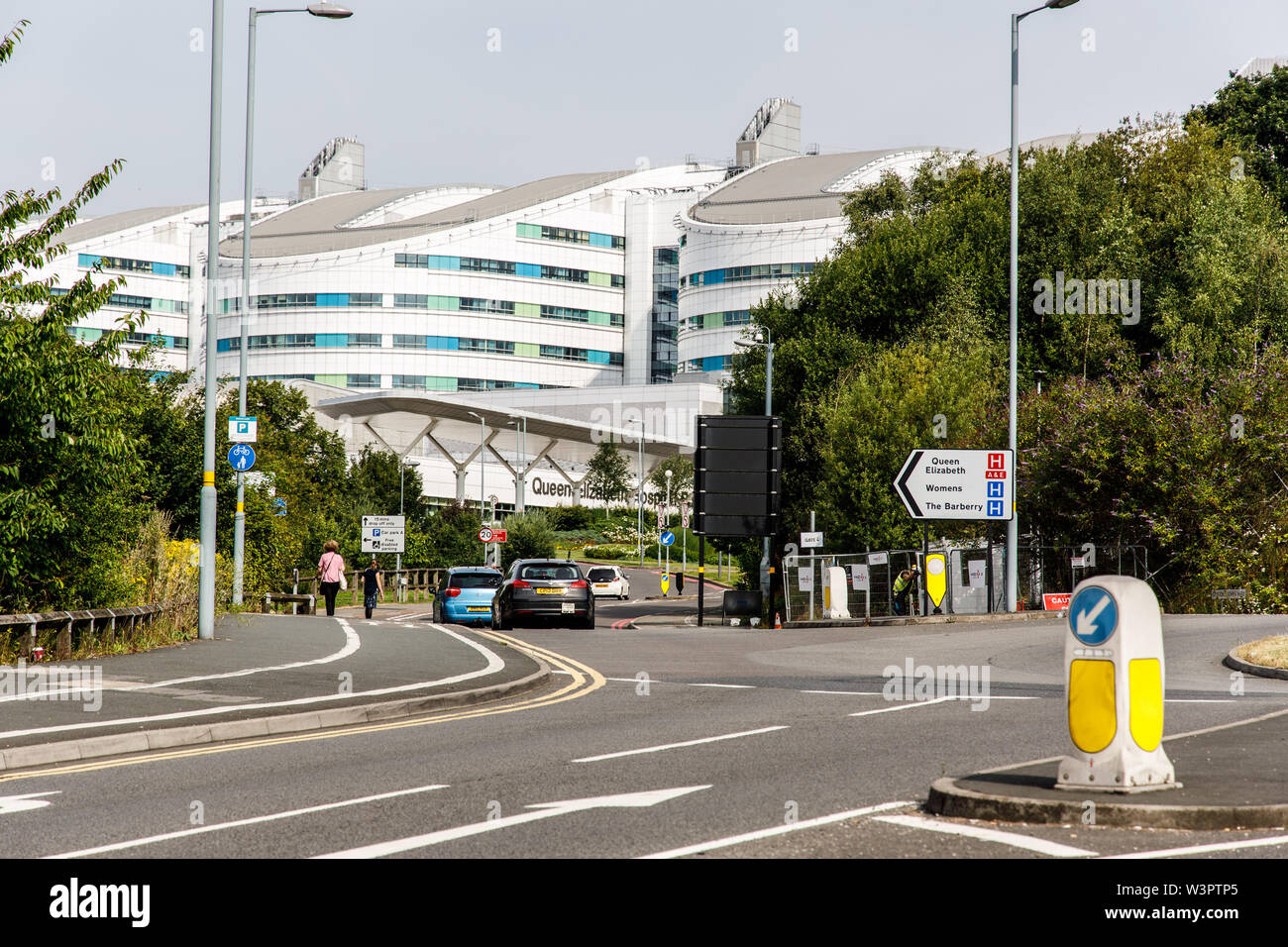 University hospitals birmingham nhs hi-res stock photography and images ...