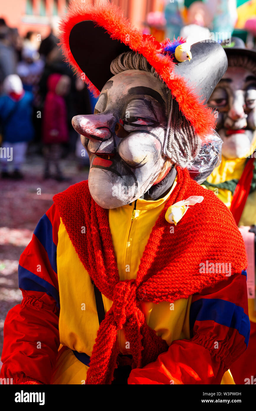 Old lady disguise hi-res stock photography and images - Alamy