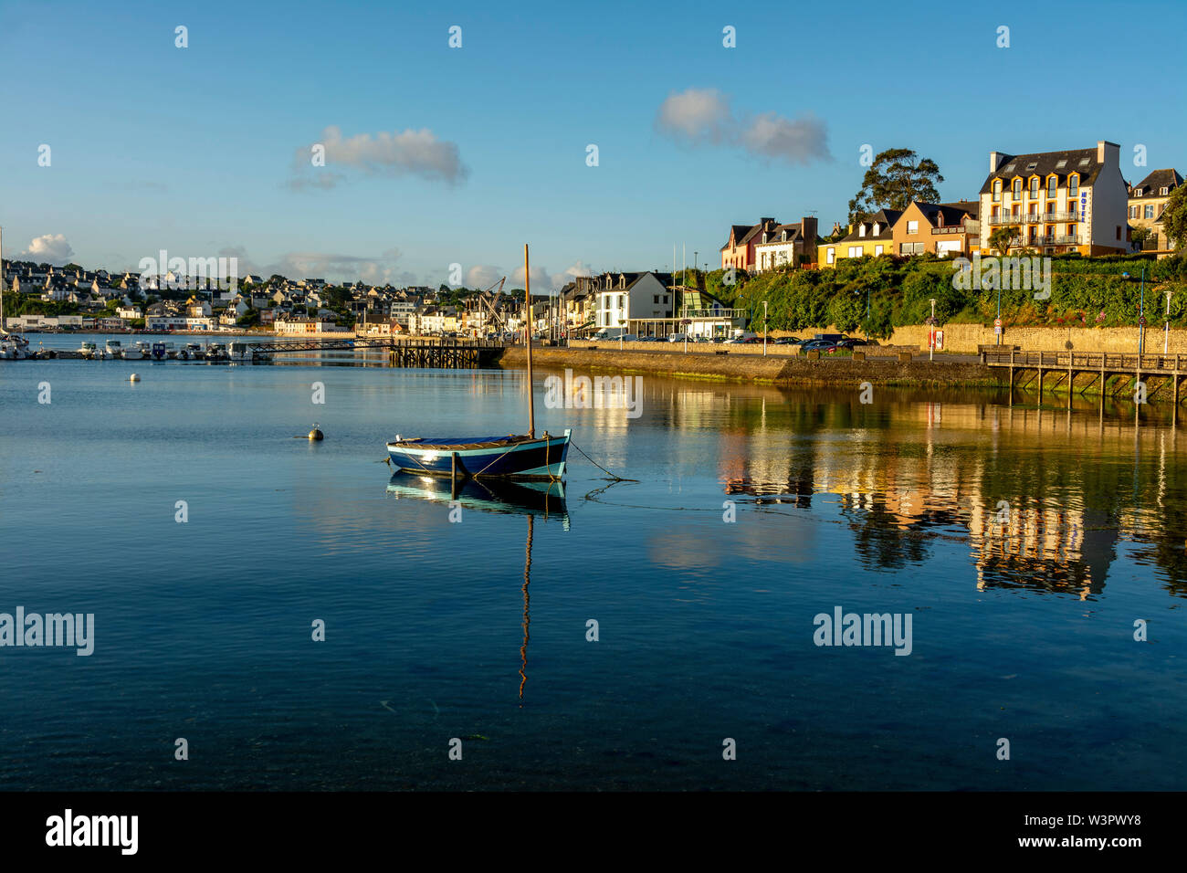 Camaret port, brittany hi-res stock photography and images - Alamy
