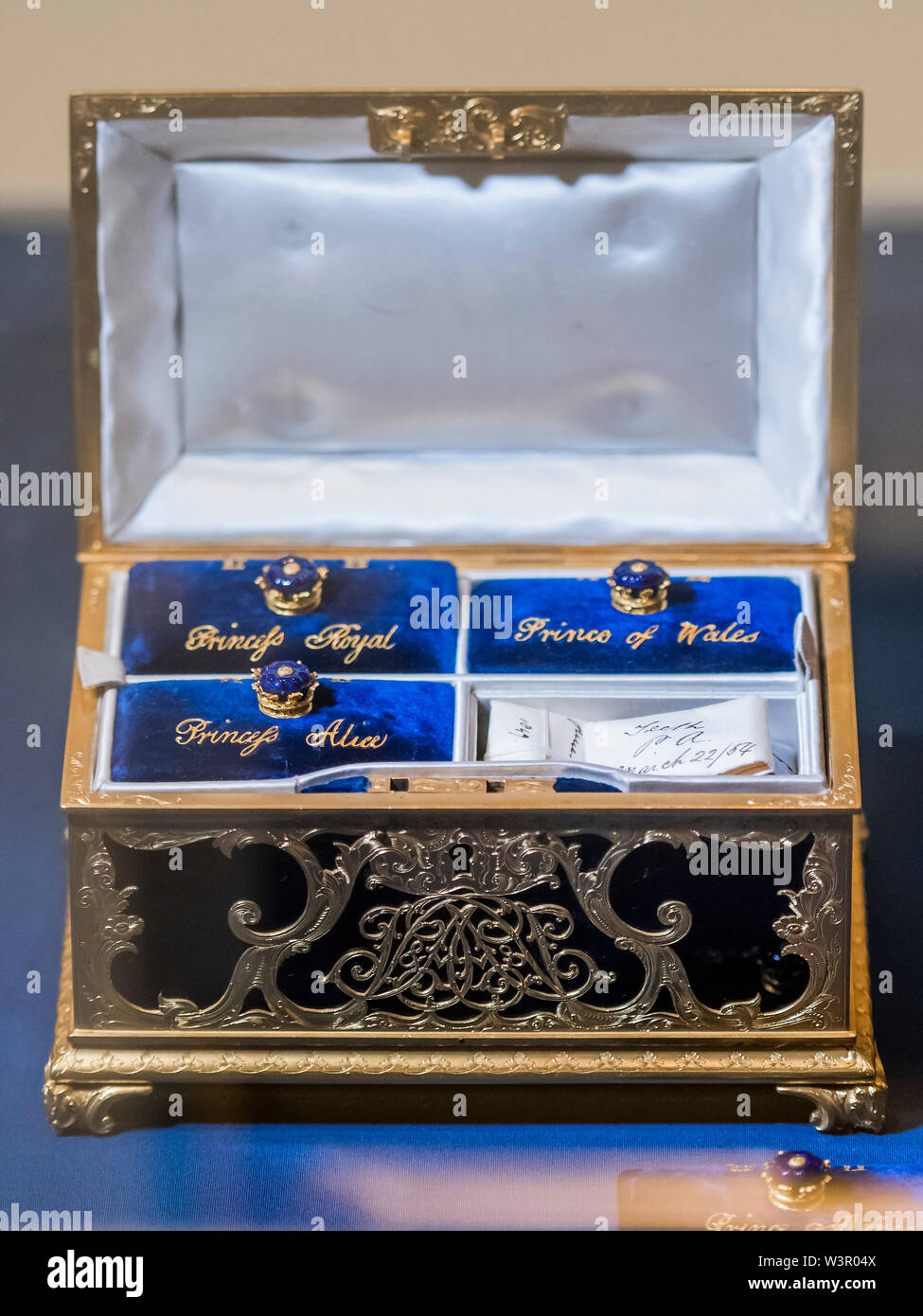 Queen victoria baby teeth hi-res stock photography and images - Alamy