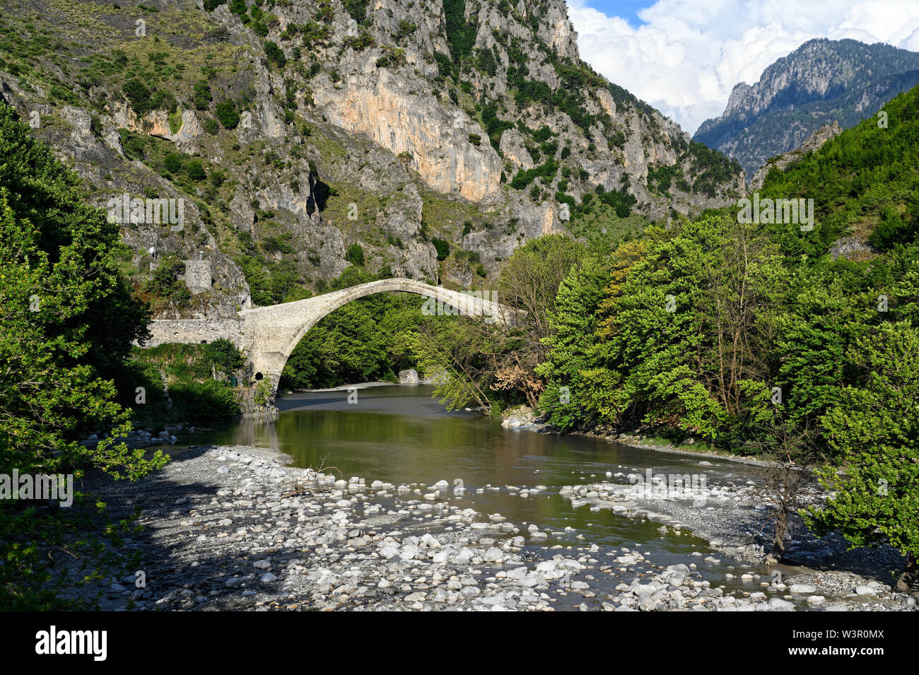 The historic stone bridge of Konitsa in Epirus, Greece Stock Photo - Alamy