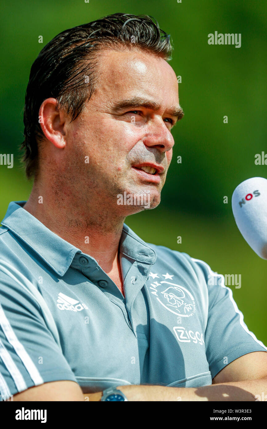 Overmars ajax hi-res stock photography and images - Alamy