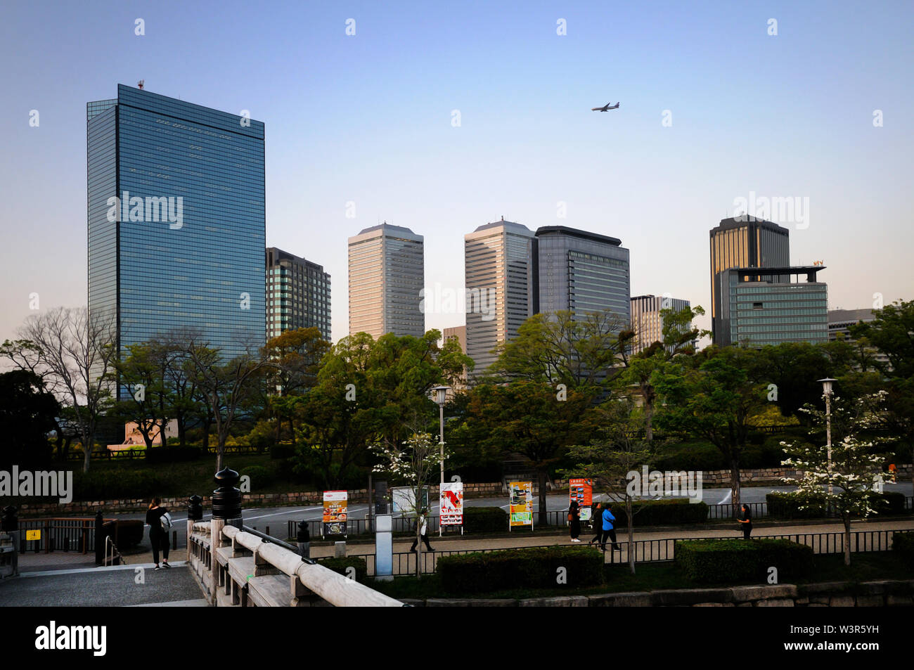 Approach walls hi-res stock photography and images - Alamy