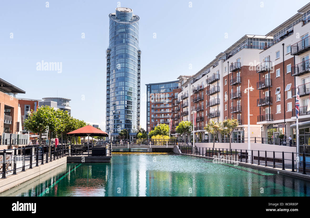 Gunwharf quays hi-res stock photography and images - Alamy