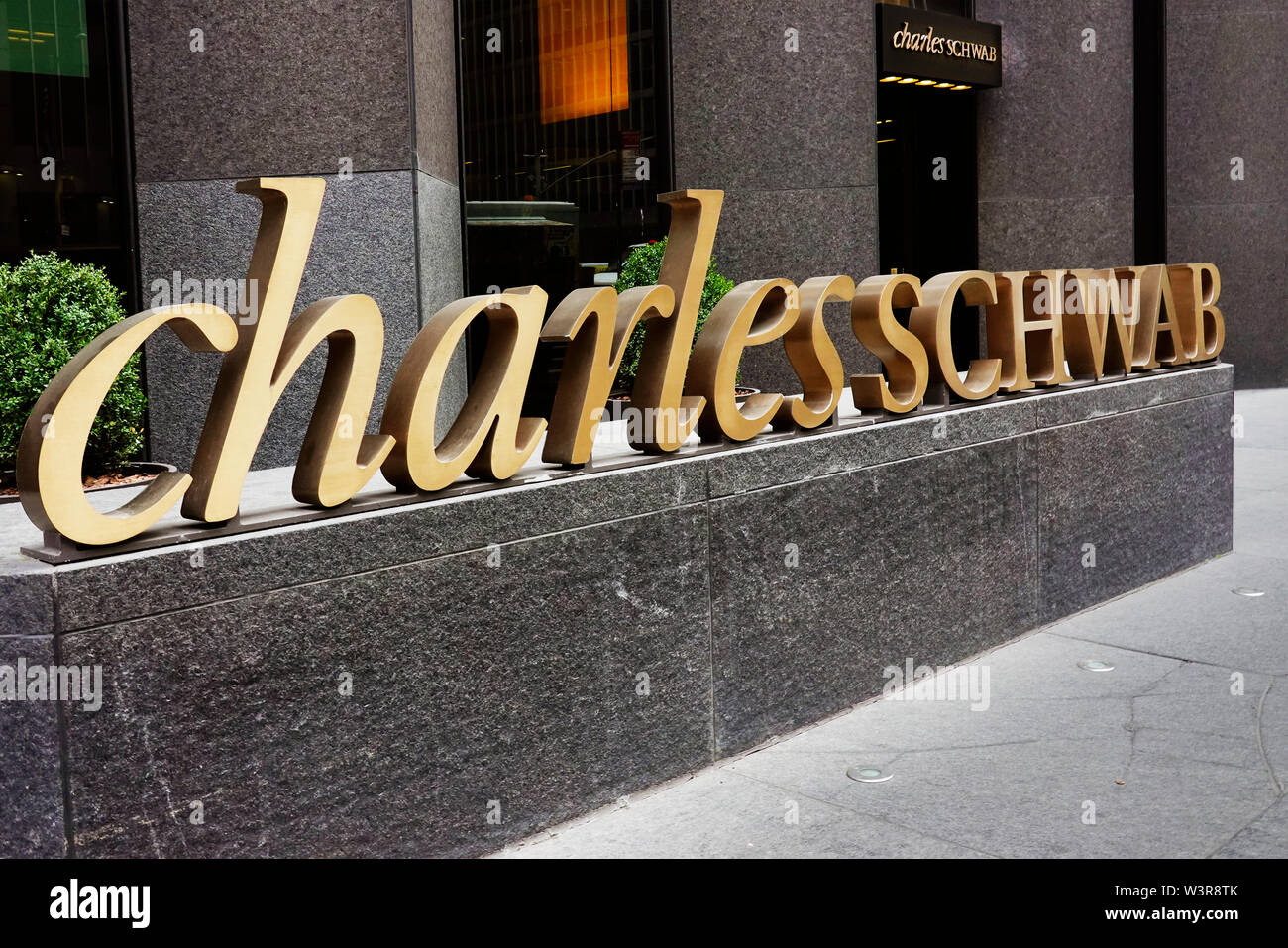 Charles schwab hi-res stock photography and images - Alamy
