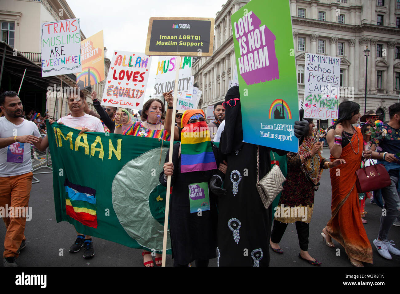 Muslim burka hi-res stock photography and images - Alamy