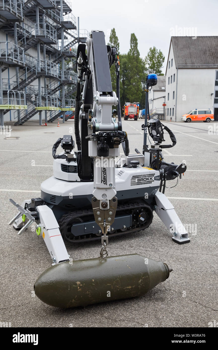 Brokk manipulator hi-res stock photography and images - Alamy