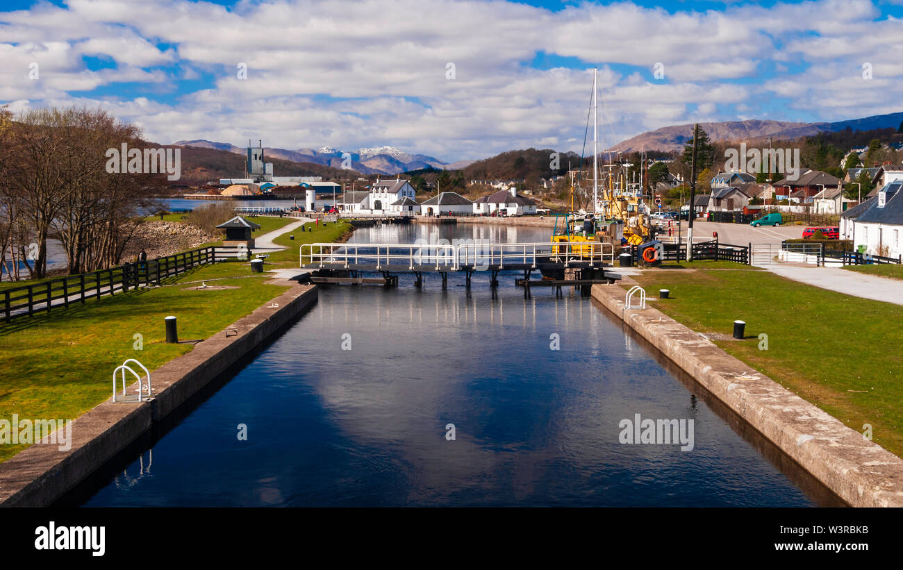 This is the southern end of the Caledonian Canal at the village of ...