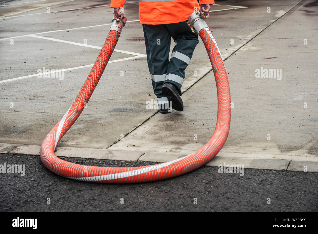 Drag hose hi-res stock photography and images - Alamy