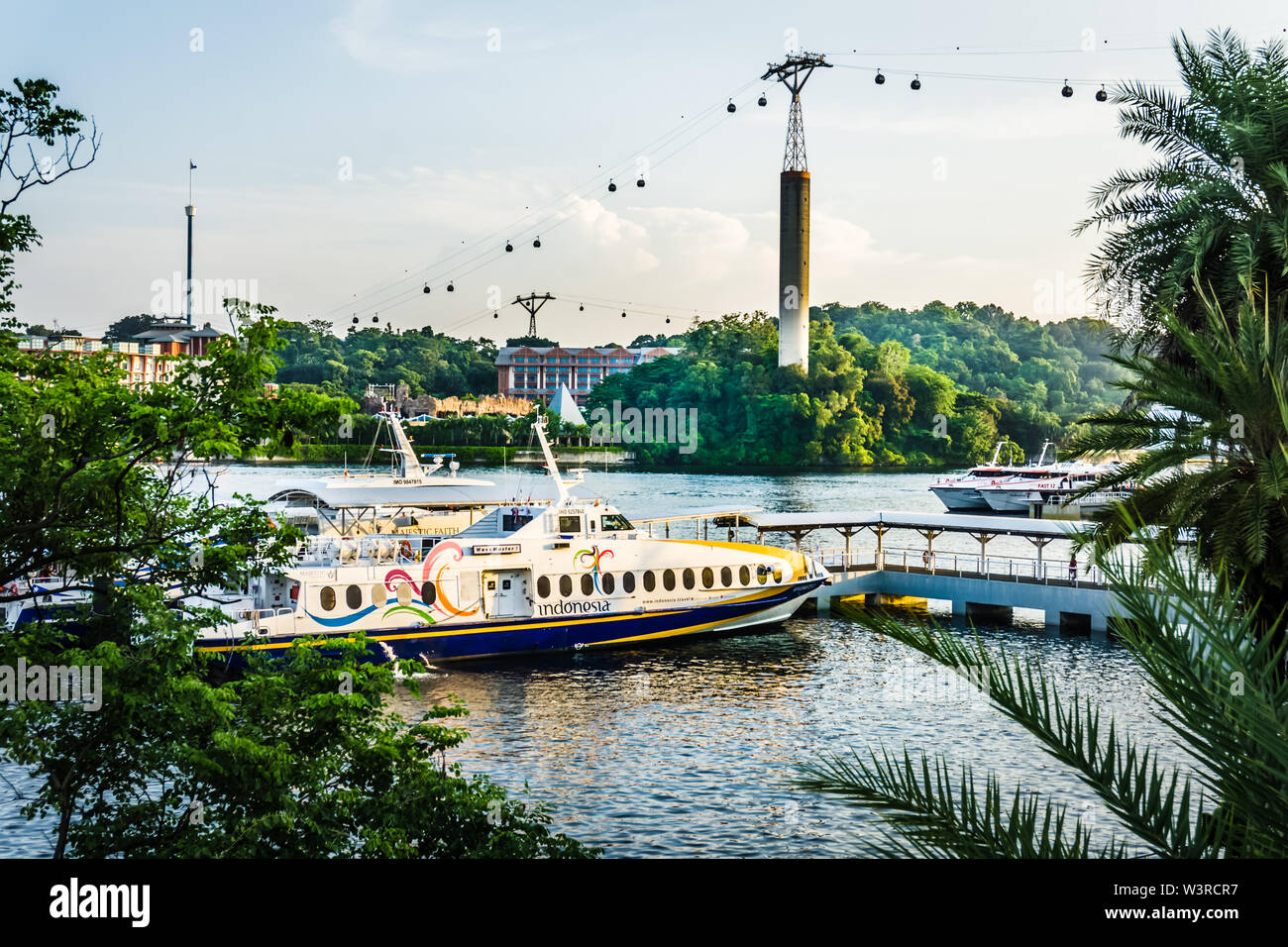 Singapore cruise terminal hi-res stock photography and images - Alamy