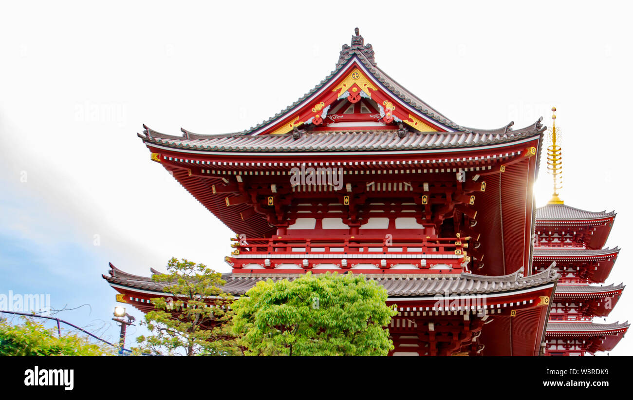 Sensoji temple main hall hi-res stock photography and images - Alamy