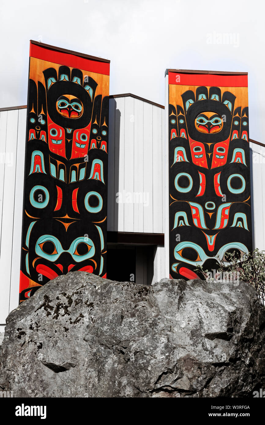 Sitka tribe community house hi-res stock photography and images - Alamy