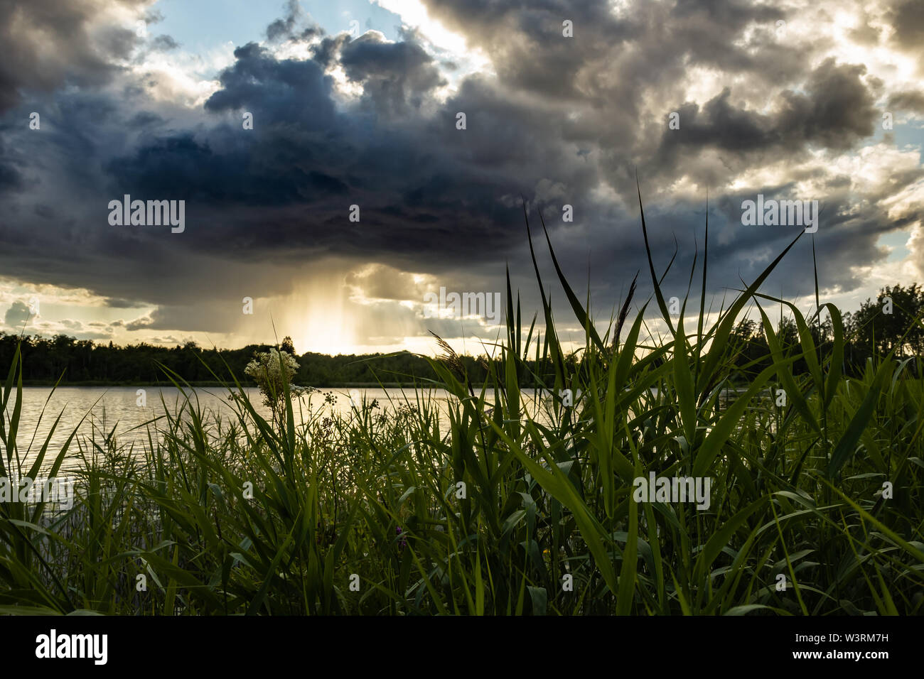 Lake effect storm hi-res stock photography and images - Alamy