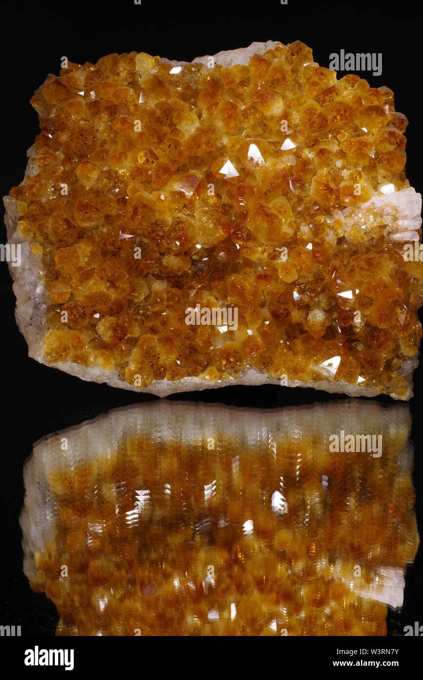 Spiky crystals quartz hi-res stock photography and images - Alamy