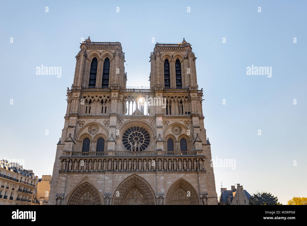 Notre dame paris rose window west hi-res stock photography and images ...