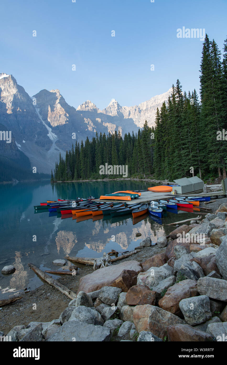 Water canoe hi-res stock photography and images - Alamy