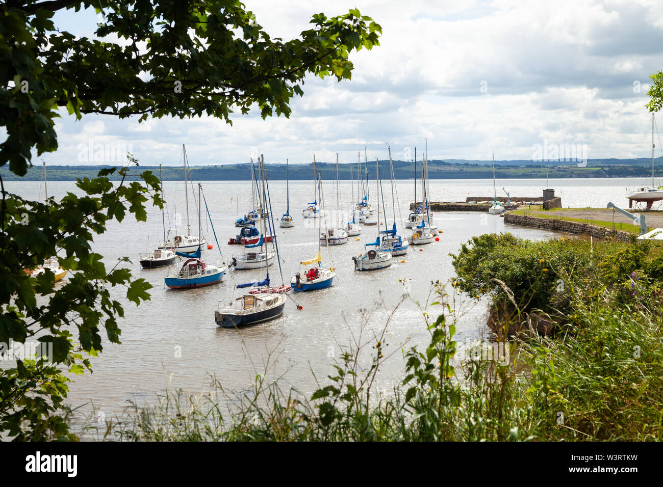 Yachting in fife scotland hi-res stock photography and images - Alamy