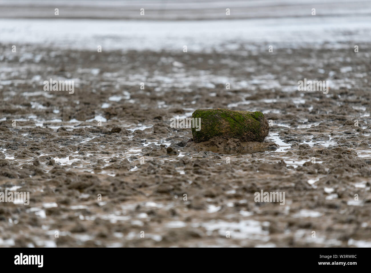 Mud objects hi-res stock photography and images - Alamy