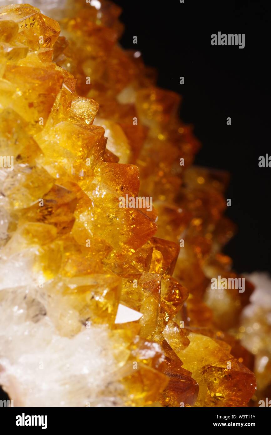 Spiky crystals quartz hi-res stock photography and images - Alamy