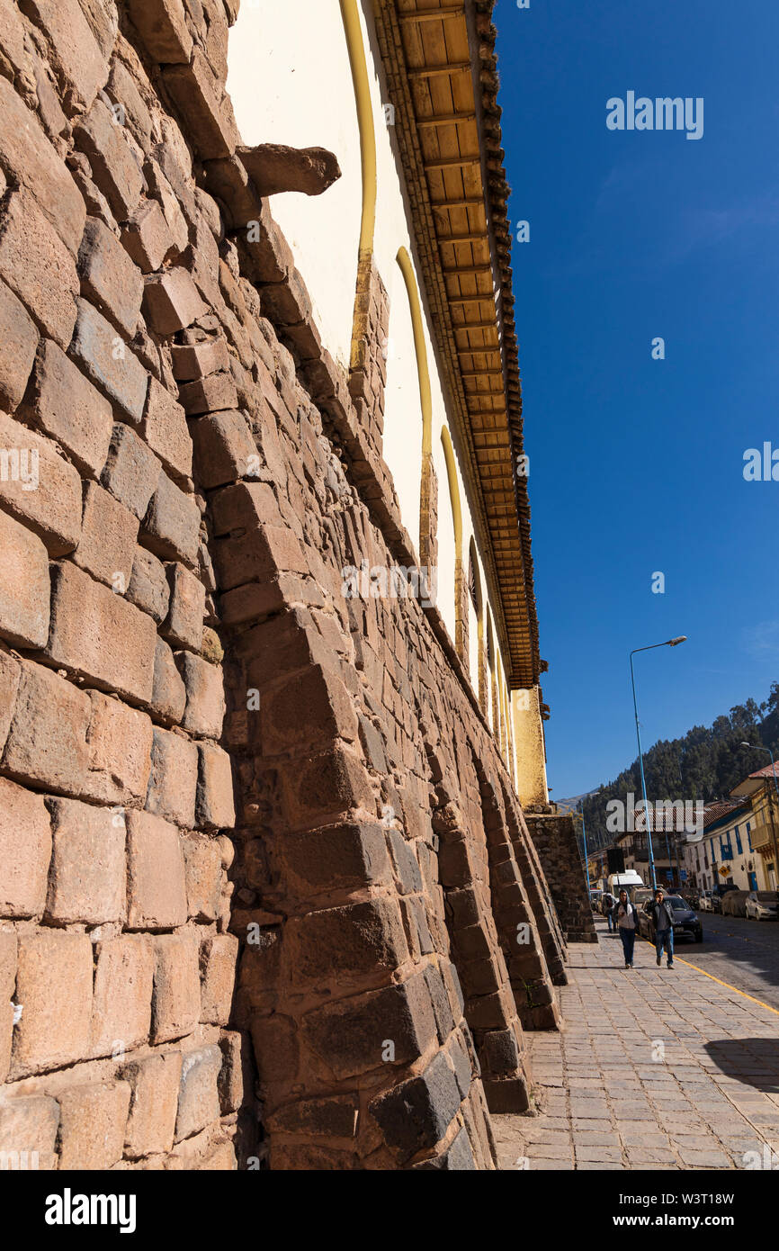 Incan stone walls in Cusco, Peru, South America Stock Photo - Alamy