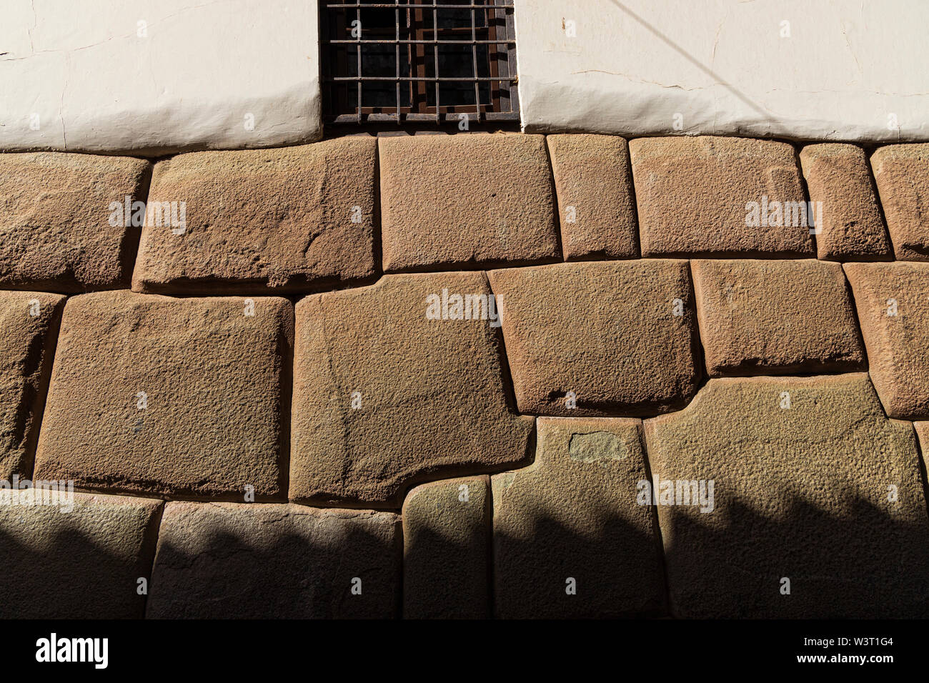 Incan stone walls in Cusco, Peru, South America Stock Photo - Alamy