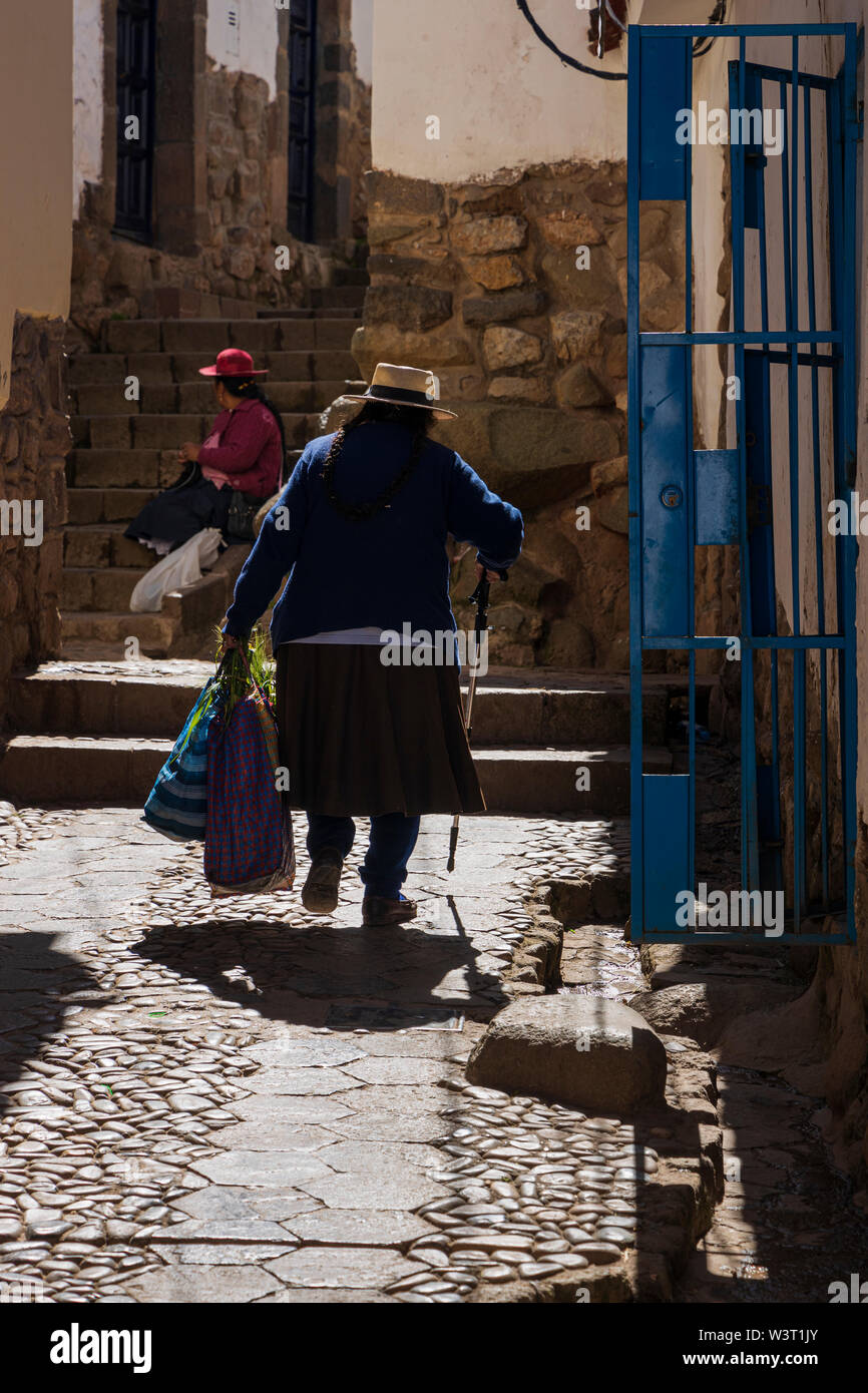 Old lady walking stick hi-res stock photography and images - Alamy