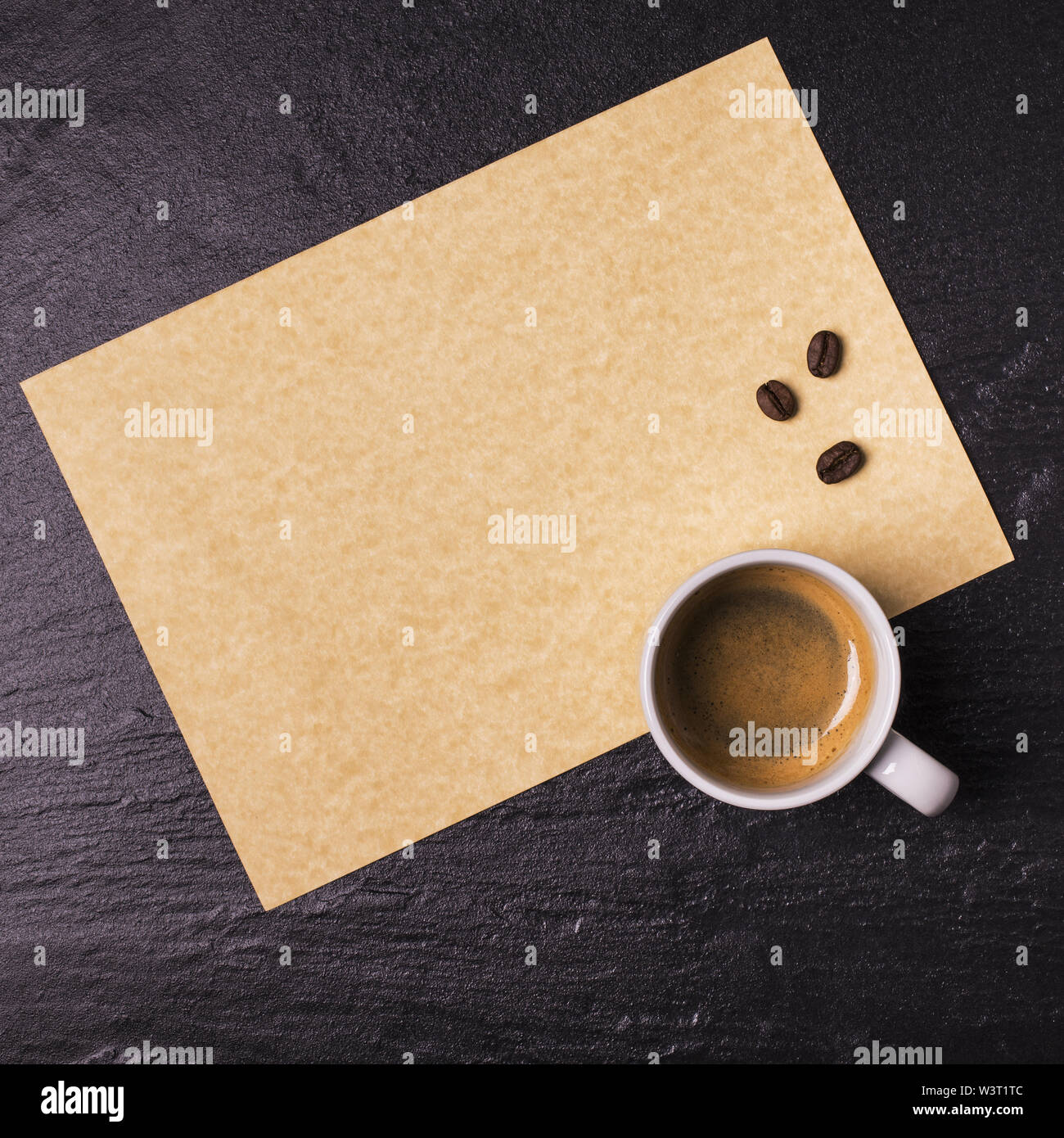 Morning coffee with note hi-res stock photography and images - Alamy