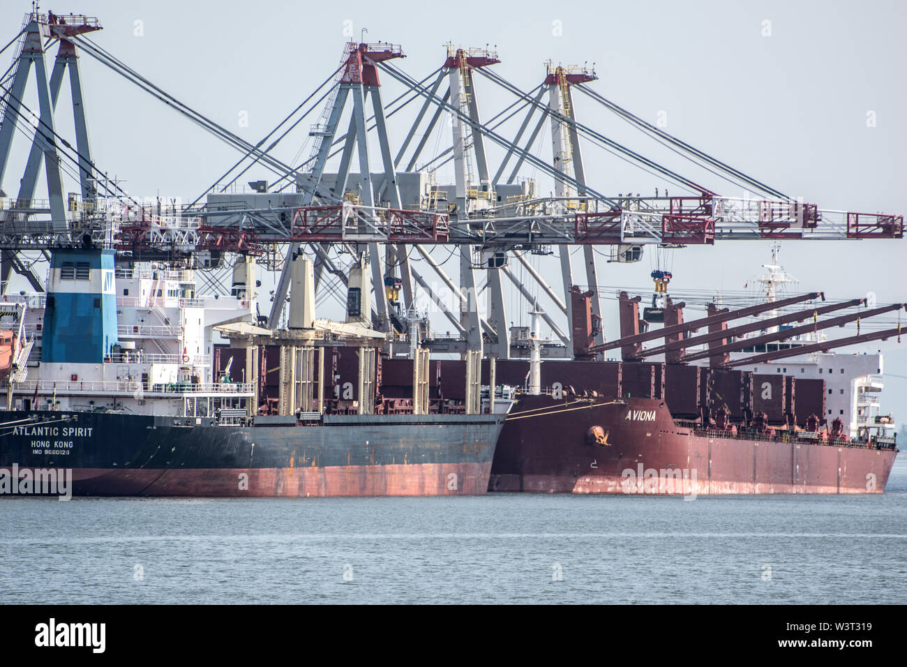vessels at loading dock in Quebec, Canada Stock Photo - Alamy