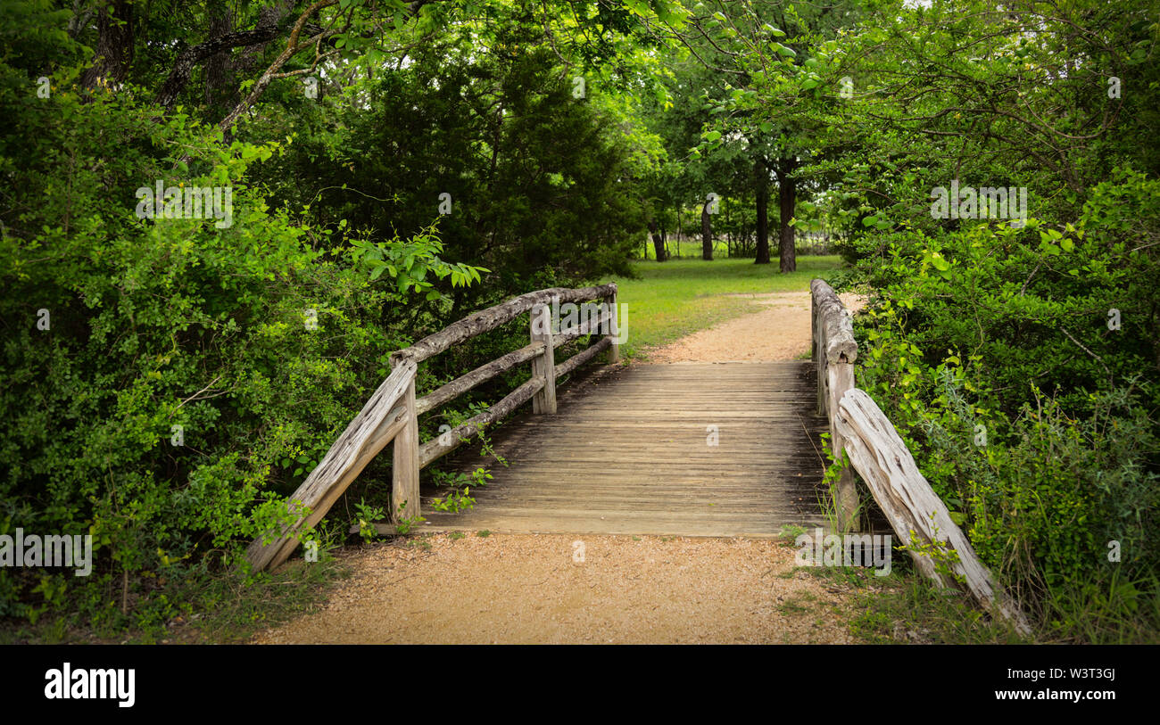 Walking bridge over creek in hi-res stock photography and images - Alamy