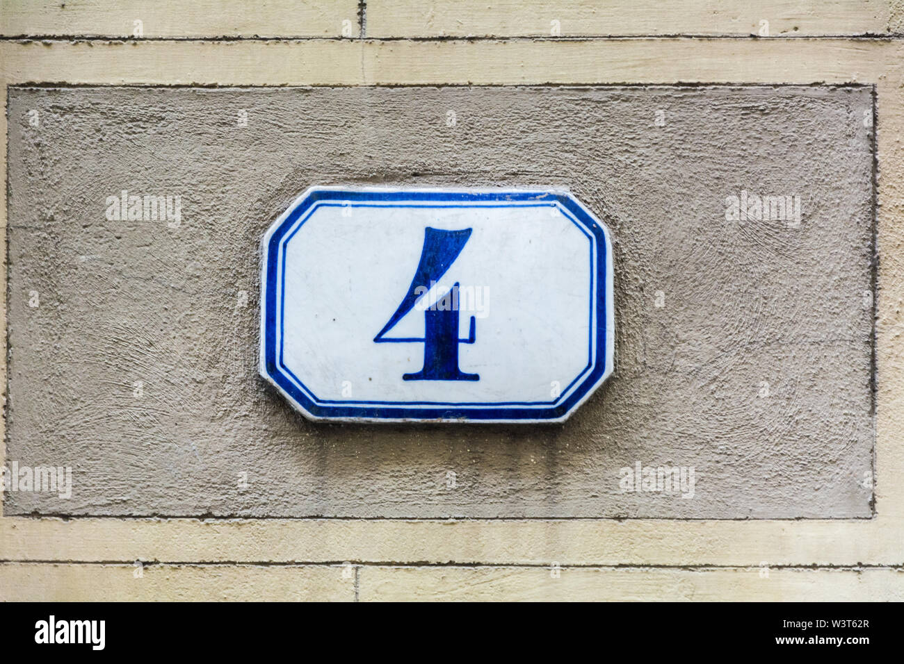 Number 4 sign hi-res stock photography and images - Alamy