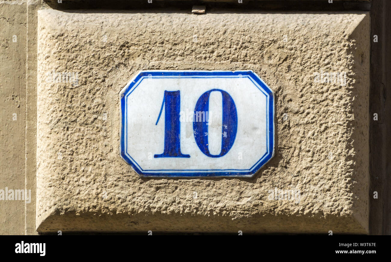 Tenth house hi-res stock photography and images - Alamy