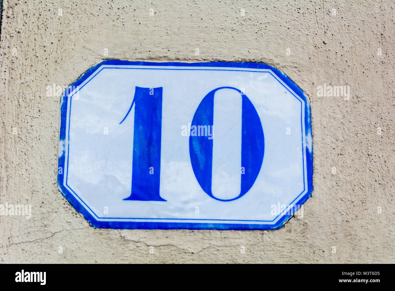 House Number 10 Sign High Resolution Stock Photography and Images - Alamy